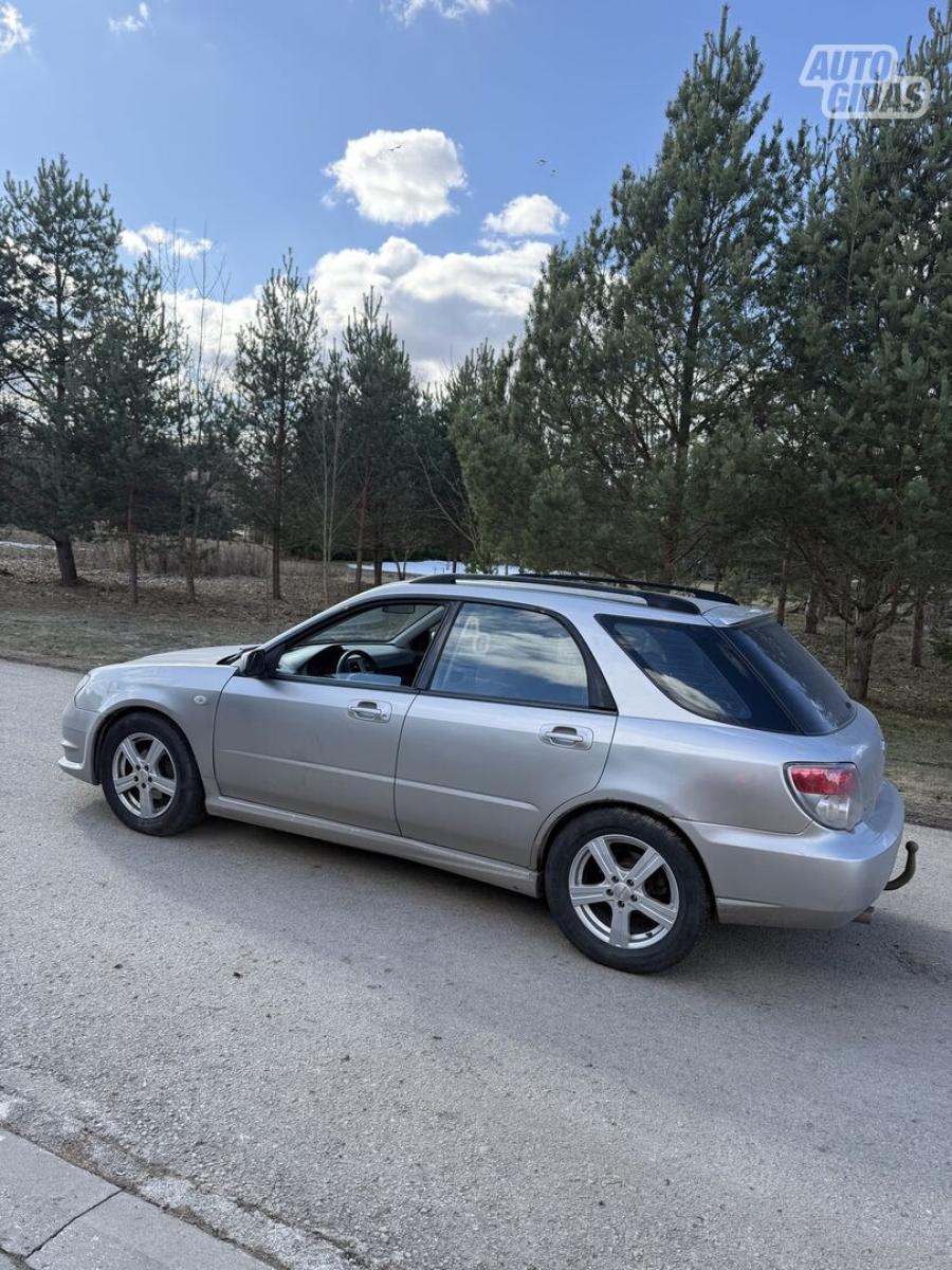 Subaru Impreza 2006 in Vilnius, with an engine capacity of 2.00 L and mileage of 280 thousand km for 950 €, photo 6 on AUTOMOTO.COM.LV