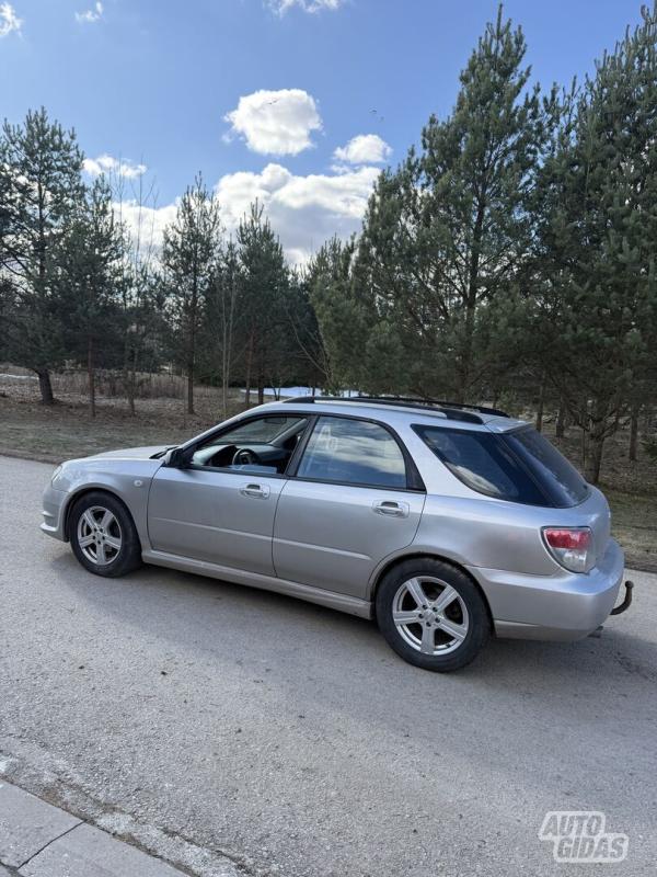 Subaru Impreza 2007 Panevēža, ar dzinēja tilpumu 2.00 L un nobraukumu 260 tūkst. km par 950 €, foto 6 vietnē AUTOMOTO.COM.LV