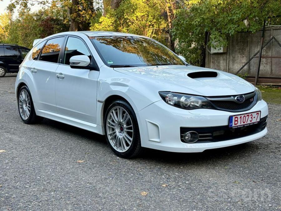 White Subaru Impreza 2009 in Riga, with an engine capacity of 2.50 L and mileage of 227 thousand km for 15500 €, photo 7 on AUTOMOTO.COM.LV