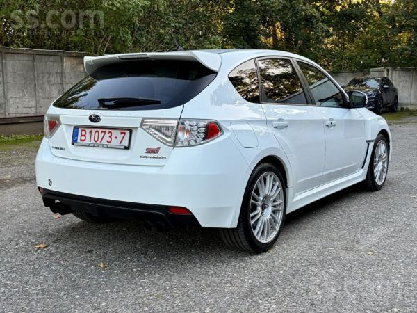 Subaru Impreza 2009 Rīga vietnē Balts Subaru Impreza 2009 Rīga, ar dzinēja tilpumu 2.50 L un nobraukumu 227 tūkst. km par 15500 €, foto 6 vietnē AUTOMOTO.COM.LV