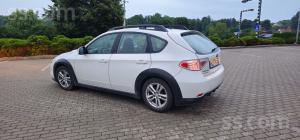 White Subaru Impreza 2011 in Aizkraukle, with an engine capacity of 2.00 L and mileage of 335 thousand km for 3000 €, photo 6 on AUTOMOTO.COM.LV