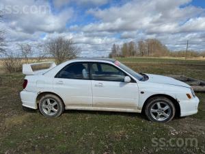 Balts Subaru Impreza 2002 Rēzekne, ar dzinēja tilpumu 2.00 L un nobraukumu 130 tūkst. km par 1500 €, foto 4 vietnē AUTOMOTO.COM.LV