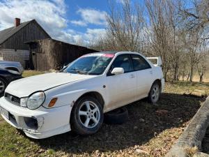 Balts Subaru Impreza 2002 Rēzekne, ar dzinēja tilpumu 2.00 L un nobraukumu 130 tūkst. km par 1500 €, foto 6 vietnē AUTOMOTO.COM.LV