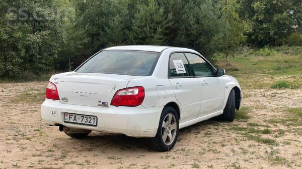 Balts Subaru Impreza 2004 Rīga, ar dzinēja tilpumu 2.00 L un nobraukumu 236 tūkst. km par 2000 €, foto 5 vietnē AUTOMOTO.COM.LV