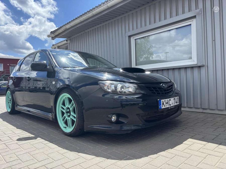Melns Subaru Impreza WRX 2007 Kauņa, ar dzinēja tilpumu 2.46 L un nobraukumu 320 tūkst. km par 6500 €, foto 1 vietnē AUTOMOTO.COM.LV