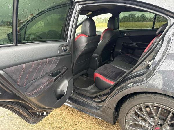 Melns Subaru Impreza WRX 2015 Rīga, ar dzinēja tilpumu 2.50 L un nobraukumu 150 tūkst. km par 22000 €, foto 6 vietnē AUTOMOTO.COM.LV