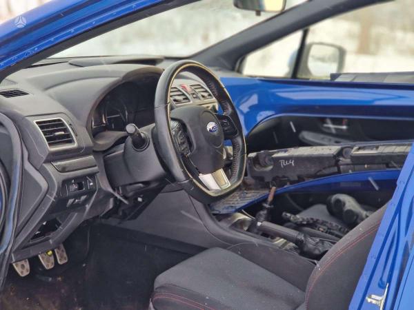 Синий Субару Impreza WRX 2015 в Вильнюс, объемом двигателя 2.00 л и пробегом 85 тыс. км за 10200 €, фото 4 на AUTOMOTO.COM.LV