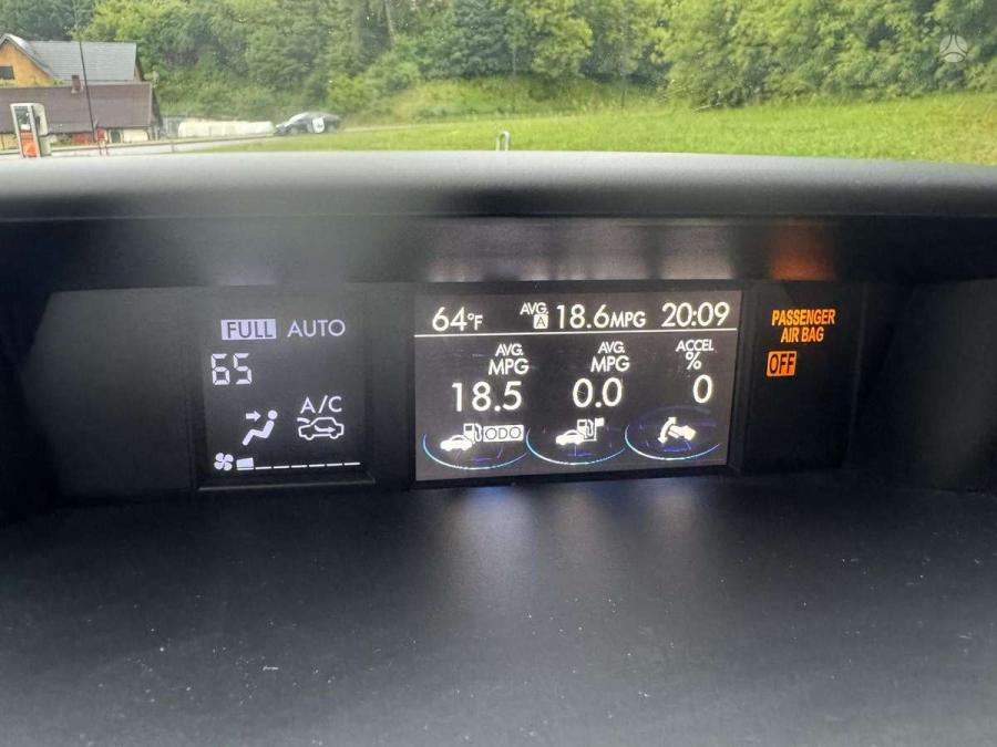 Blue Subaru Impreza WRX 2015 in Vilnius, with an engine capacity of 2.46 L and mileage of 132 thousand km for 17000 €, photo 15 on AUTOMOTO.COM.LV