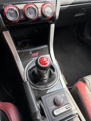 Zils Subaru Impreza WRX 2016 Viļņa, ar dzinēja tilpumu 2.50 L un nobraukumu 89 tūkst. km par 18990 €, foto 13 vietnē AUTOMOTO.COM.LV