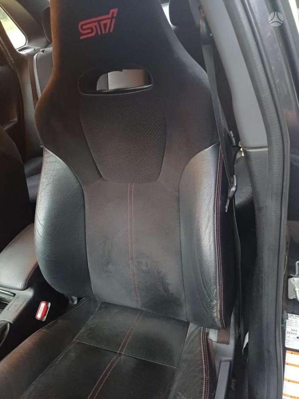 Grey Subaru Impreza WRX 2011 in Vilnius, with an engine capacity of 2.46 L and mileage of 144 thousand km for 13400 €, photo 9 on AUTOMOTO.COM.LV
