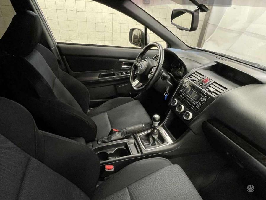 Серый Субару Impreza WRX 2015 в Вильнюс, объемом двигателя 2.00 л и пробегом 139 тыс. км за 12500 €, фото 16 на AUTOMOTO.COM.LV