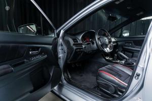 Grey Subaru Impreza WRX 2016 in Vilnius, with an engine capacity of 2.46 L and mileage of 163 thousand km for 20999 €, photo 17 on AUTOMOTO.COM.LV