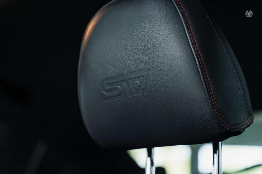 Grey Subaru Impreza WRX 2016 in Vilnius, with an engine capacity of 2.46 L and mileage of 163 thousand km for 20999 €, photo 19 on AUTOMOTO.COM.LV