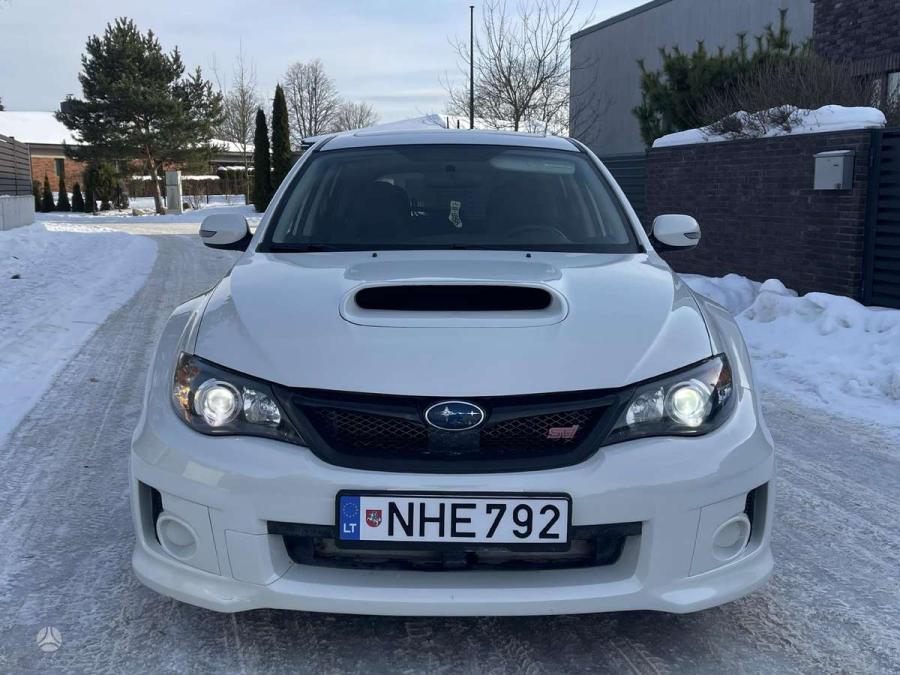Balts Subaru Impreza WRX 2011 Viļņa, ar dzinēja tilpumu 2.46 L un nobraukumu 140 tūkst. km par 7800 €, foto 6 vietnē AUTOMOTO.COM.LV