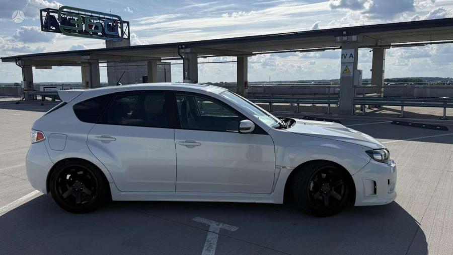Белый Субару Impreza WRX 2011 в Вильнюс, объемом двигателя 2.46 л и пробегом 226 тыс. км за 8500 €, фото 8 на AUTOMOTO.COM.LV