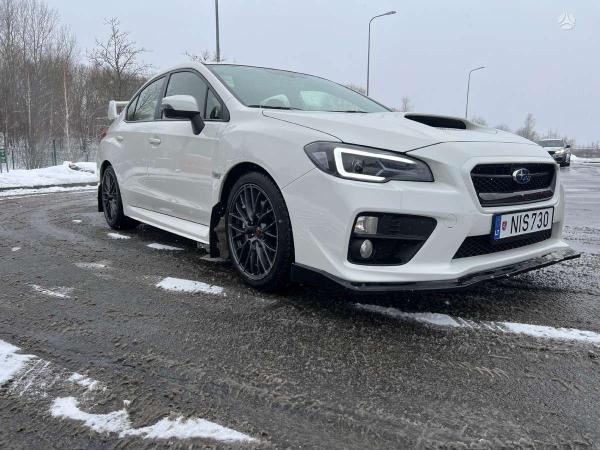 White Subaru Impreza WRX 2017 in Vilnius, with an engine capacity of 2.47 L and mileage of 84 thousand km for 25300 €, photo 8 on AUTOMOTO.COM.LV