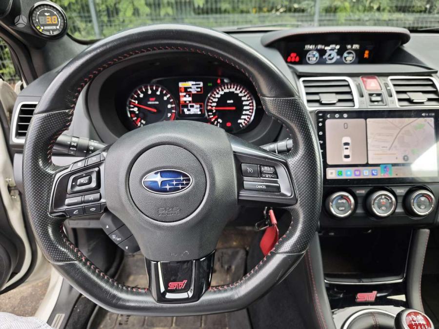 Белый Субару Impreza WRX 2018 в Вильнюс, объемом двигателя 2.46 л и пробегом 121 тыс. км за 28500 €, фото 4 на AUTOMOTO.COM.LV