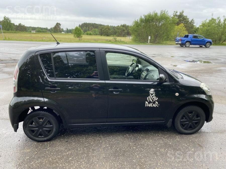 Black Subaru Justy 2008 in Riga, with an engine capacity of 1.00 L and mileage of 147 thousand km for 1350 €, photo 6 on AUTOMOTO.COM.LV