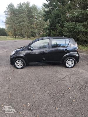 Black Subaru Justy 2009 in Silute, with an engine capacity of 1.00 L and mileage of 210 thousand km for 1650 €, photo 3 on AUTOMOTO.COM.LV
