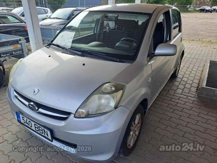 Pelēks Subaru Justy 2008 Tallina, ar dzinēja tilpumu 1.00 L un nobraukumu 123 tūkst. km par 1888 €, foto 1 vietnē AUTOMOTO.COM.LV