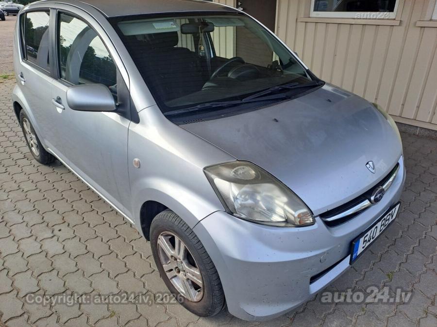Pelēks Subaru Justy 2008 Tallina, ar dzinēja tilpumu 1.00 L un nobraukumu 123 tūkst. km par 1888 €, foto 3 vietnē AUTOMOTO.COM.LV
