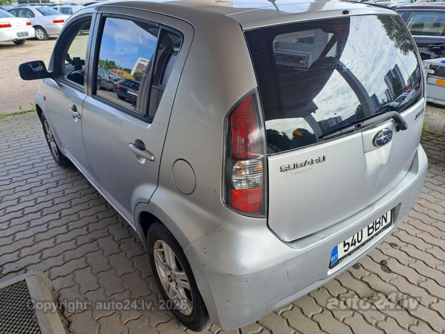 Pelēks Subaru Justy 2008 Tallina, ar dzinēja tilpumu 1.00 L un nobraukumu 123 tūkst. km par 1888 €, foto 4 vietnē AUTOMOTO.COM.LV
