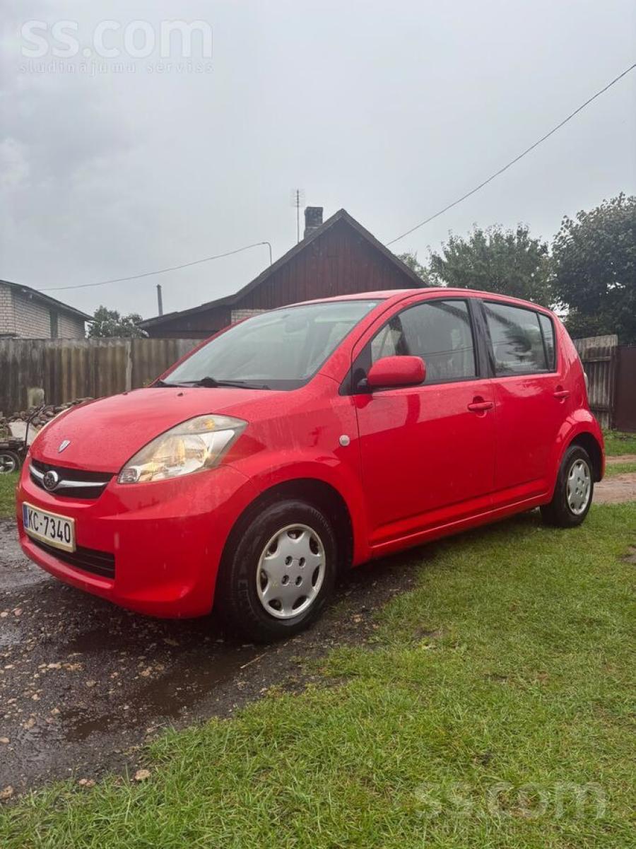 Sarkans Subaru Justy 2009 Krāslava, ar dzinēja tilpumu 1.00 L un nobraukumu 196 tūkst. km par 1150 €, foto 1 vietnē AUTOMOTO.COM.LV