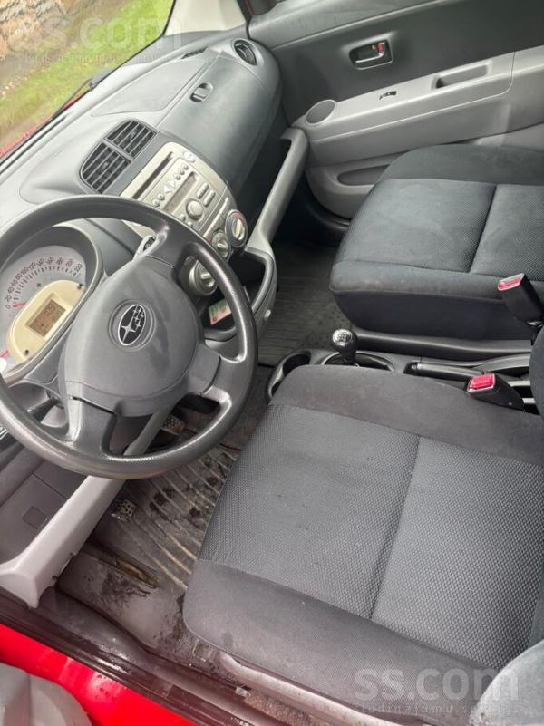 Sarkans Subaru Justy 2009 Krāslava, ar dzinēja tilpumu 1.00 L un nobraukumu 196 tūkst. km par 1150 €, foto 7 vietnē AUTOMOTO.COM.LV