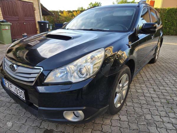 Black Subaru Legacy 2012 in Panevezys, with an engine capacity of 2.00 L and mileage of 210 thousand km for 5000 €, photo 7 on AUTOMOTO.COM.LV