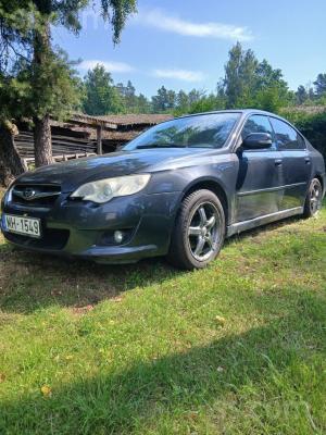 Black Subaru Legacy 2006 in Ogre, with an engine capacity of 2.00 L and mileage of 290 thousand km for 1630 €, photo  on AUTOMOTO.COM.LV