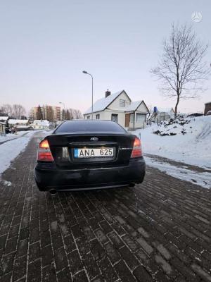 Black Subaru Legacy 2004 in Utena, with an engine capacity of 3.00 L and mileage of 285 thousand km for 2800 €, photo 4 on AUTOMOTO.COM.LV