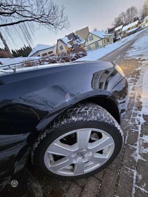 Black Subaru Legacy 2004 in Utena, with an engine capacity of 3.00 L and mileage of 285 thousand km for 2800 €, photo 13 on AUTOMOTO.COM.LV