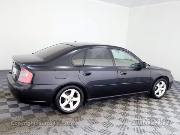 Melns Subaru Legacy 2004 Tallina, ar dzinēja tilpumu 2.00 L un nobraukumu 269 tūkst. km par 1299 €, foto 3 vietnē AUTOMOTO.COM.LV