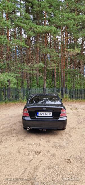 Black Subaru Legacy 2004 in Tallinn, with an engine capacity of 2.00 L and mileage of 273 thousand km for 1700 €, photo 7 on AUTOMOTO.COM.LV