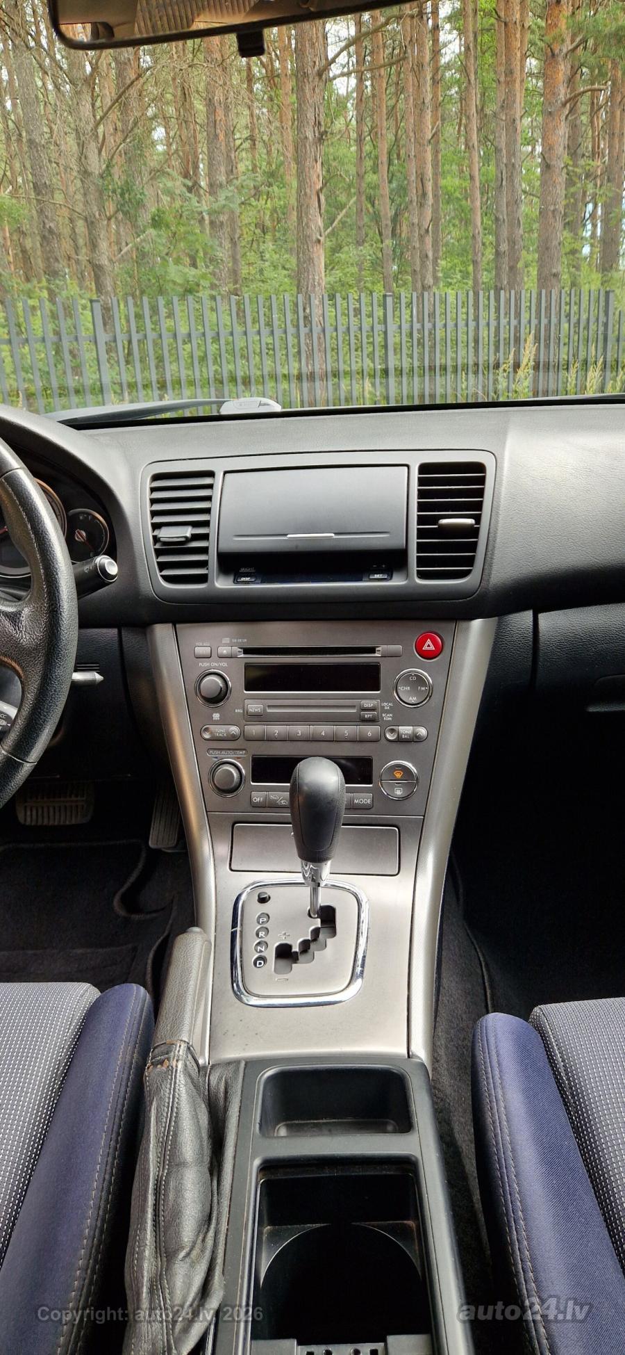 Black Subaru Legacy 2004 in Tallinn, with an engine capacity of 2.00 L and mileage of 273 thousand km for 1700 €, photo 8 on AUTOMOTO.COM.LV