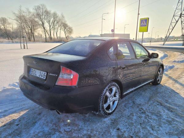Melns Subaru Legacy 2005 Kauņa, ar dzinēja tilpumu 3.00 L un nobraukumu 193 tūkst. km par 2999 €, foto 3 vietnē AUTOMOTO.COM.LV