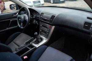 Melns Subaru Legacy 2005 Rīga, ar dzinēja tilpumu 2.50 L un nobraukumu 272 tūkst. km par 2500 €, foto 16 vietnē AUTOMOTO.COM.LV