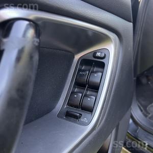 Черный Субару Легаси 2005 в Рига, объемом двигателя 2.50 л и пробегом 285 тыс. км за 1300 €, фото 22 на AUTOMOTO.COM.LV