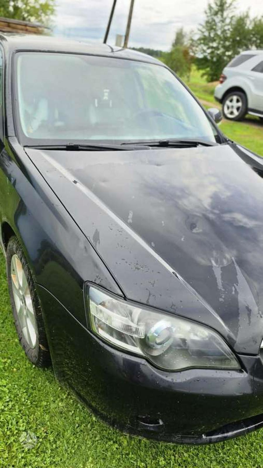 Black Subaru Legacy 2005 in Visaginas, with an engine capacity of 2.46 L and mileage of 392 thousand km for 1500 €, photo 4 on AUTOMOTO.COM.LV