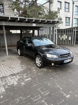 Melns Subaru Legacy 2006 Viļņa, ar dzinēja tilpumu 2.00 L un nobraukumu 250 tūkst. km par 1399 €, foto  vietnē AUTOMOTO.COM.LV