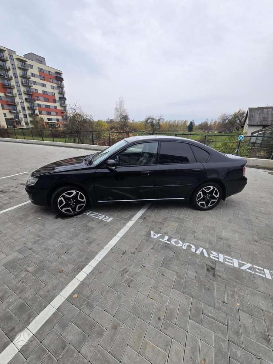 Black Subaru Legacy 2006 in Vilnius, with an engine capacity of 3.00 L and mileage of 270 thousand km for 3000 €, photo 1 on AUTOMOTO.COM.LV