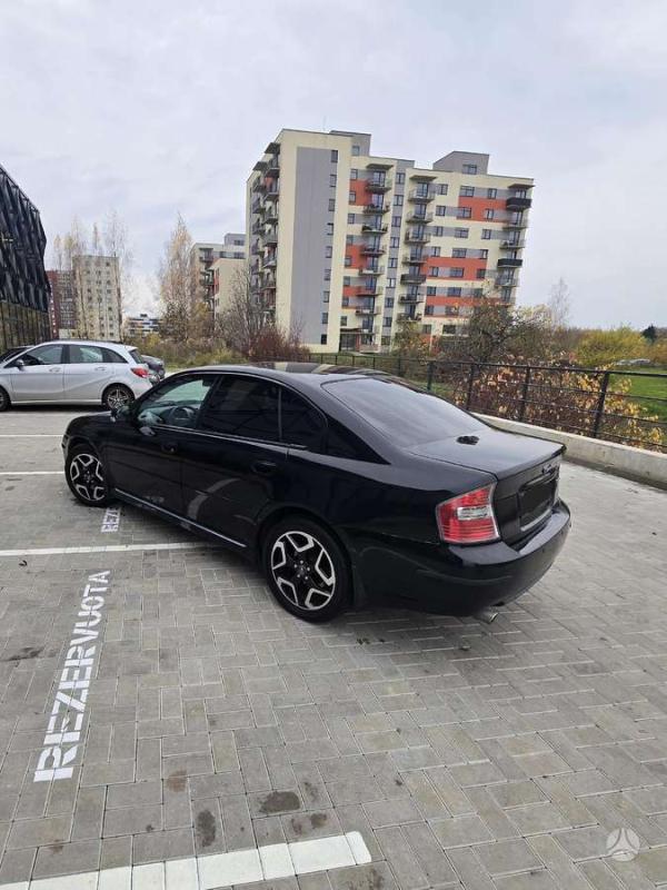 Black Subaru Legacy 2006 in Vilnius, with an engine capacity of 3.00 L and mileage of 270 thousand km for 3000 €, photo 5 on AUTOMOTO.COM.LV
