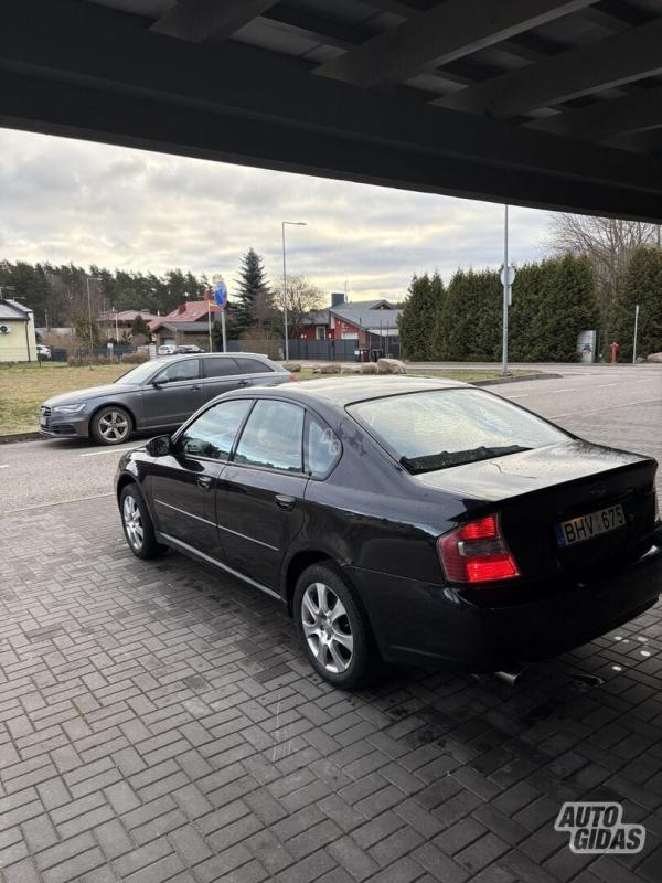 Black Subaru Legacy 2006 in Vilnius, with an engine capacity of 2.00 L and mileage of 218 thousand km for 999 €, photo 4 on AUTOMOTO.COM.LV