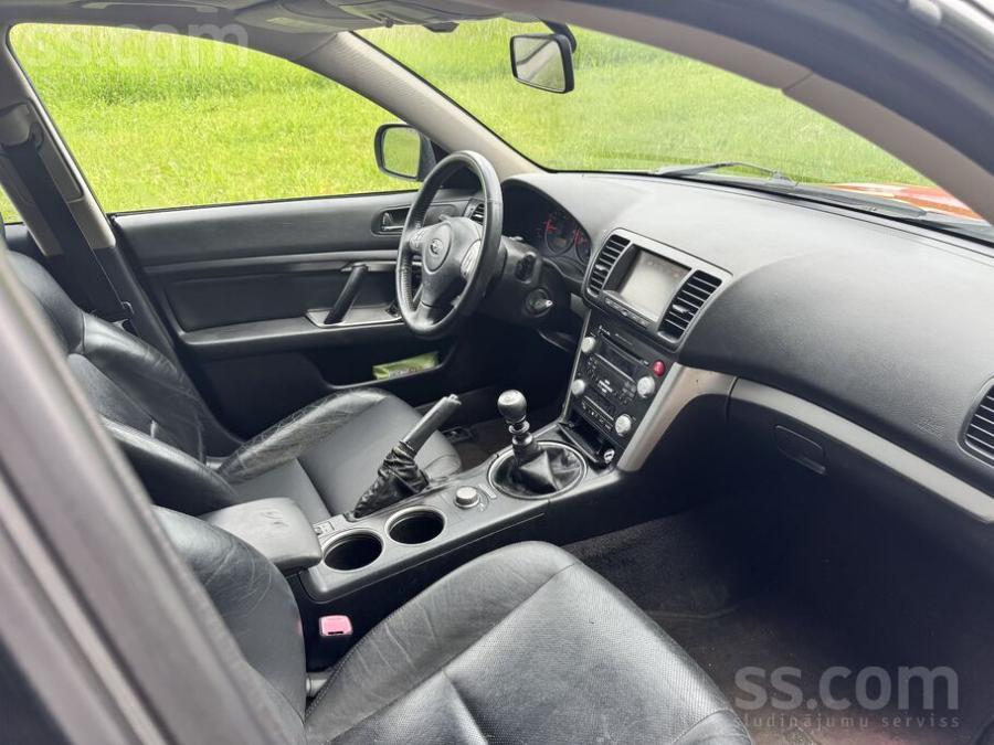 Melns Subaru Legacy 2007 Rīga, ar dzinēja tilpumu 3.00 L un nobraukumu 339 tūkst. km par 500 €, foto 6 vietnē AUTOMOTO.COM.LV
