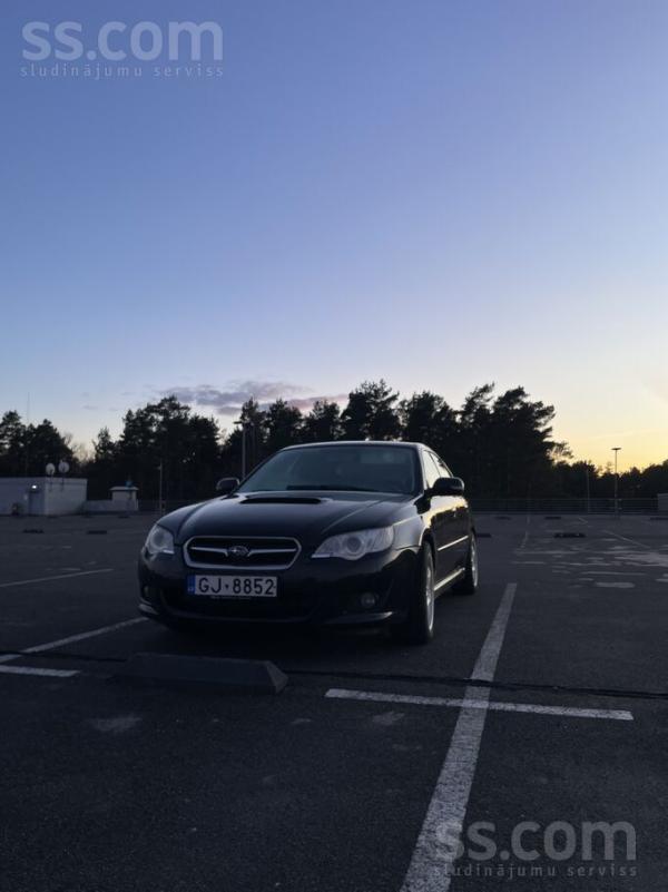 Black Subaru Legacy 2007 in Riga, with an engine capacity of 2.00 L and mileage of 327 thousand km for 1600 €, photo 1 on AUTOMOTO.COM.LV