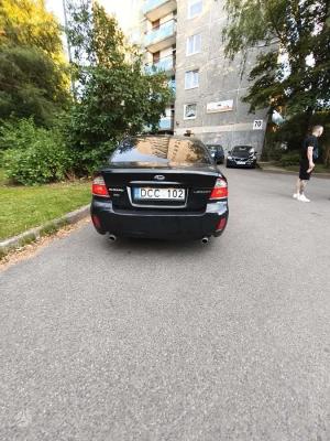 Black Subaru Legacy 2007 in Vilnius, with an engine capacity of 1.99 L and mileage of 178 thousand km for 2200 €, photo 8 on AUTOMOTO.COM.LV