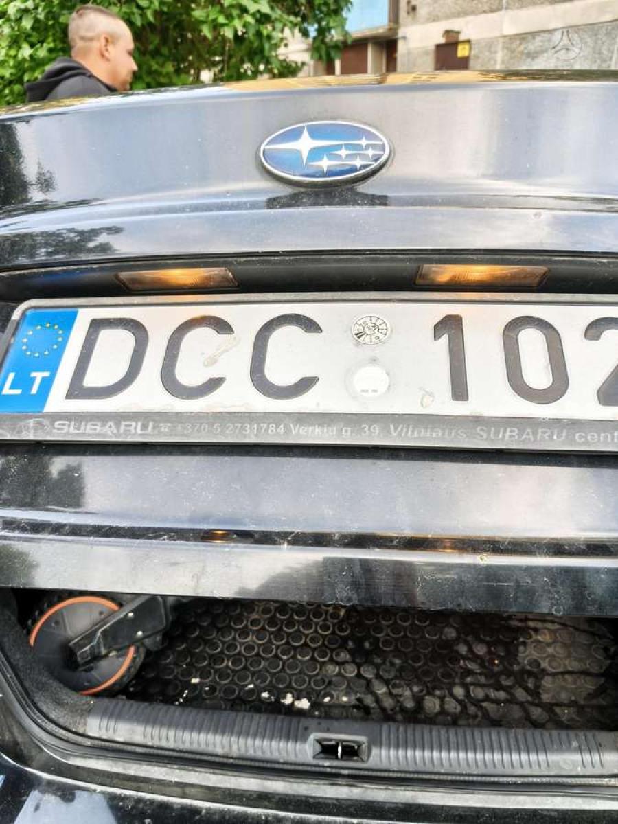 Black Subaru Legacy 2007 in Vilnius, with an engine capacity of 1.99 L and mileage of 178 thousand km for 2200 €, photo 14 on AUTOMOTO.COM.LV