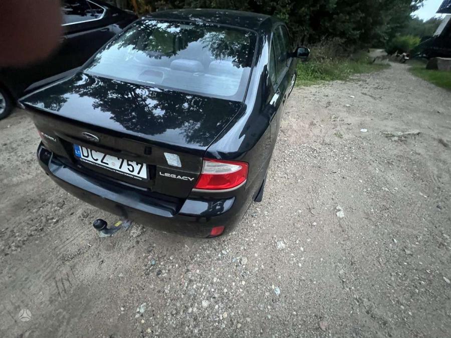 Melns Subaru Legacy 2007 Viļņa, ar dzinēja tilpumu 1.99 L un nobraukumu 231 tūkst. km par 700 €, foto 3 vietnē AUTOMOTO.COM.LV