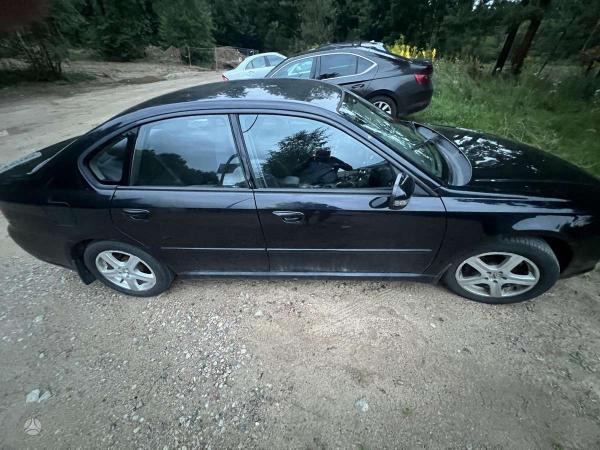 Melns Subaru Legacy 2007 Viļņa, ar dzinēja tilpumu 1.99 L un nobraukumu 231 tūkst. km par 700 €, foto 3 vietnē AUTOMOTO.COM.LV