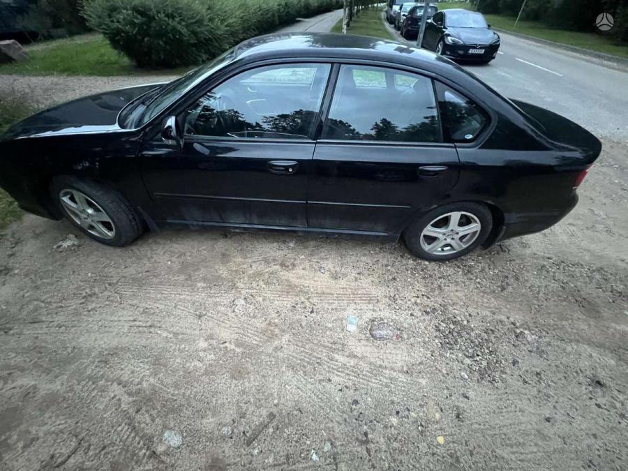 Melns Subaru Legacy 2007 Viļņa, ar dzinēja tilpumu 1.99 L un nobraukumu 231 tūkst. km par 700 €, foto 5 vietnē AUTOMOTO.COM.LV